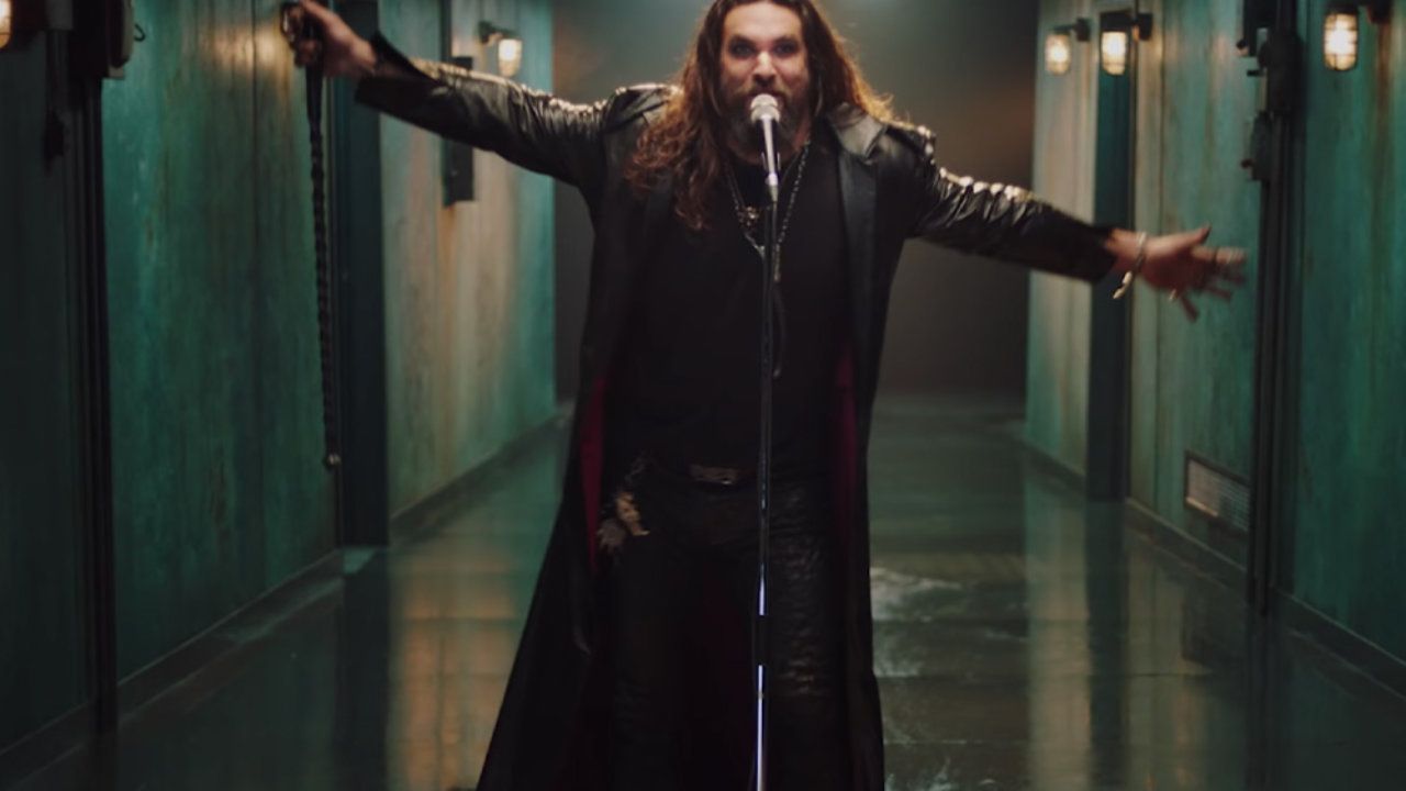 Jason Momoa interpreta a Ozzy Osbourne en el nuevo teaser del videoclip ...