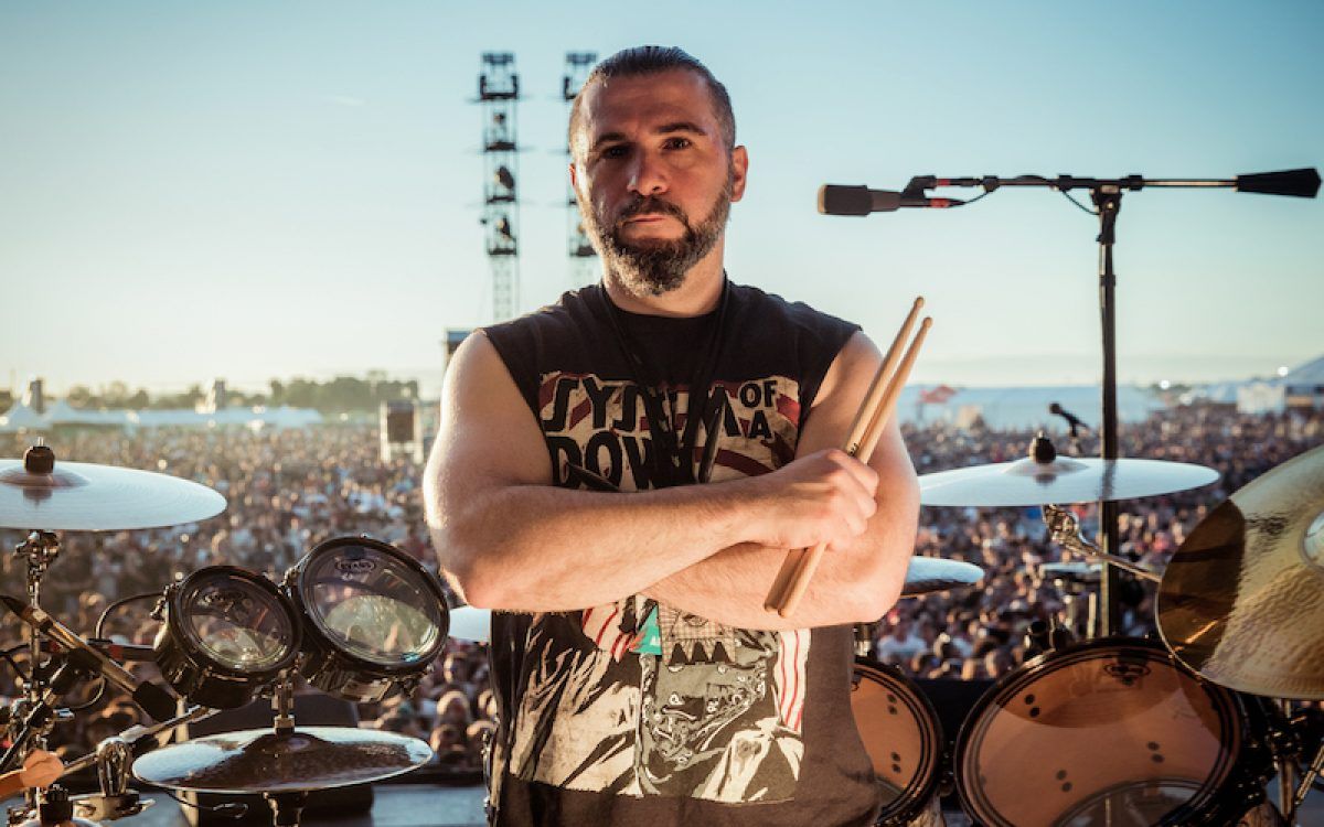 System of a Down: John Dolmayan duda ser expulsado de la banda por ...