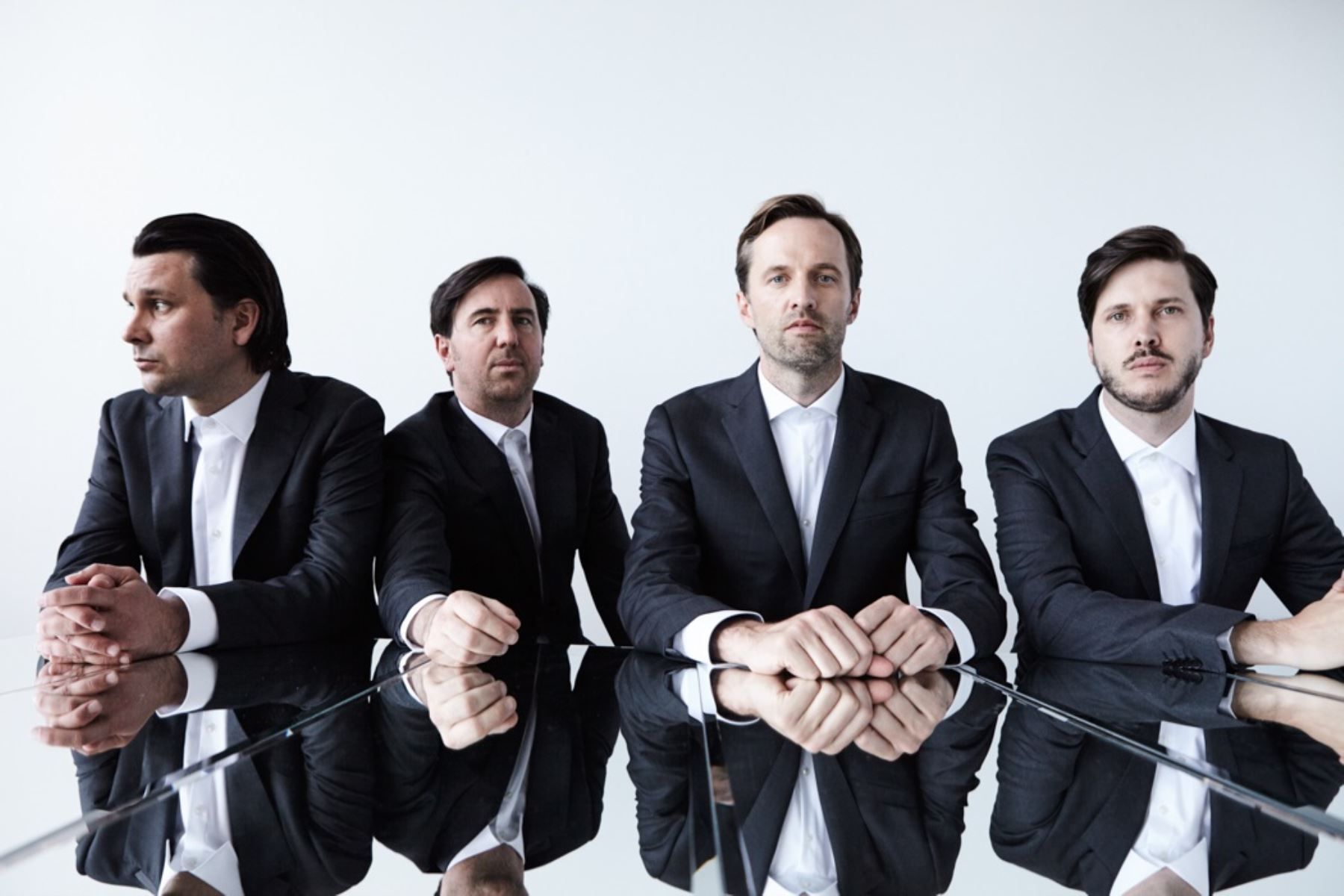 Cut Copy lanza "Like Breaking Glass", una canción de su nuevo disco ...
